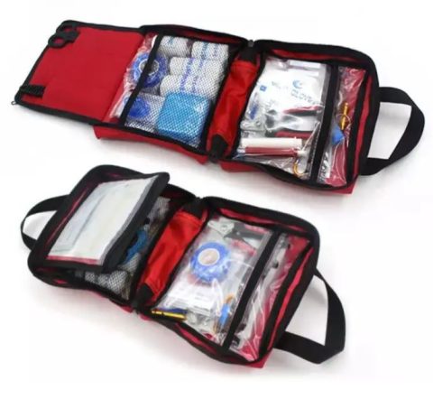 Paw Aid Kit: First Aid for Cats and Dogs! - VOLANS