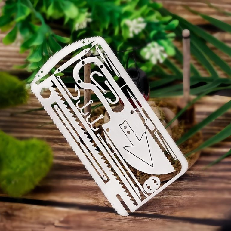Ultimate Wilderness Survival Card - VOLANS